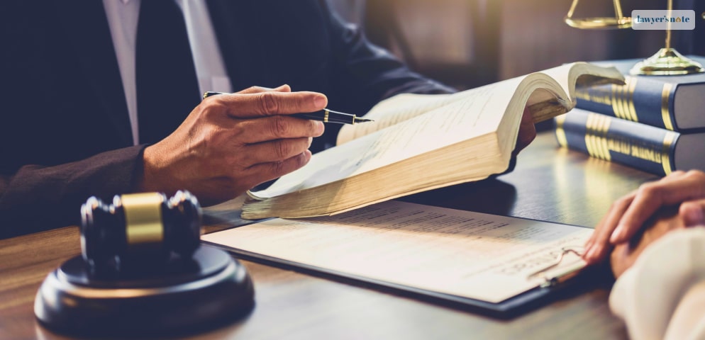 Who Is A Civil Attorney? How Can They Help You?